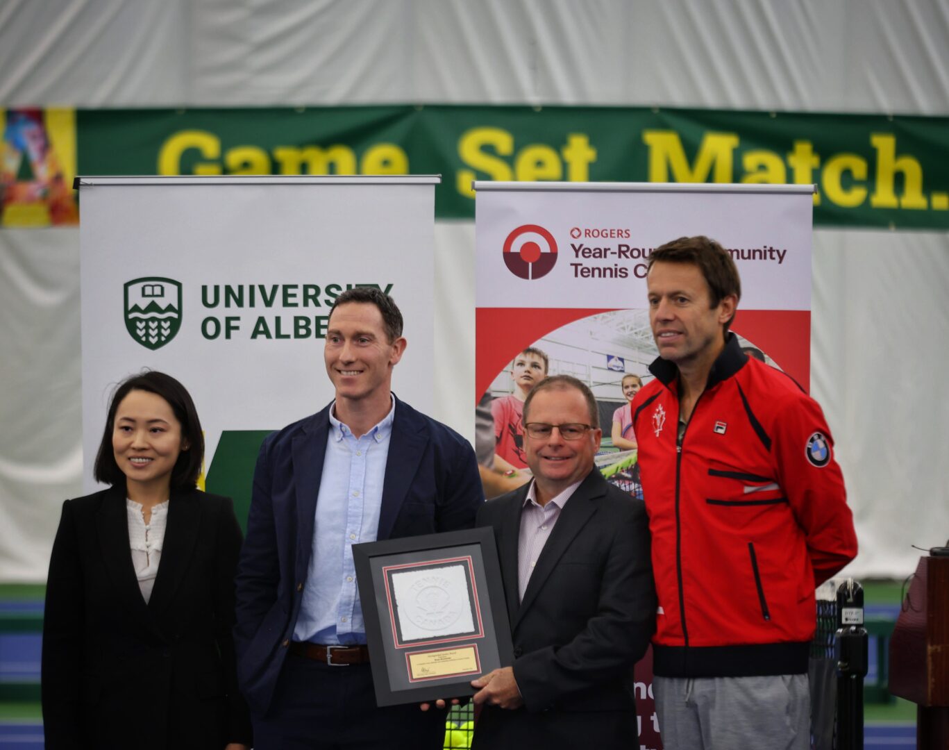 Sluchinski honoured with Distinguished Service Award